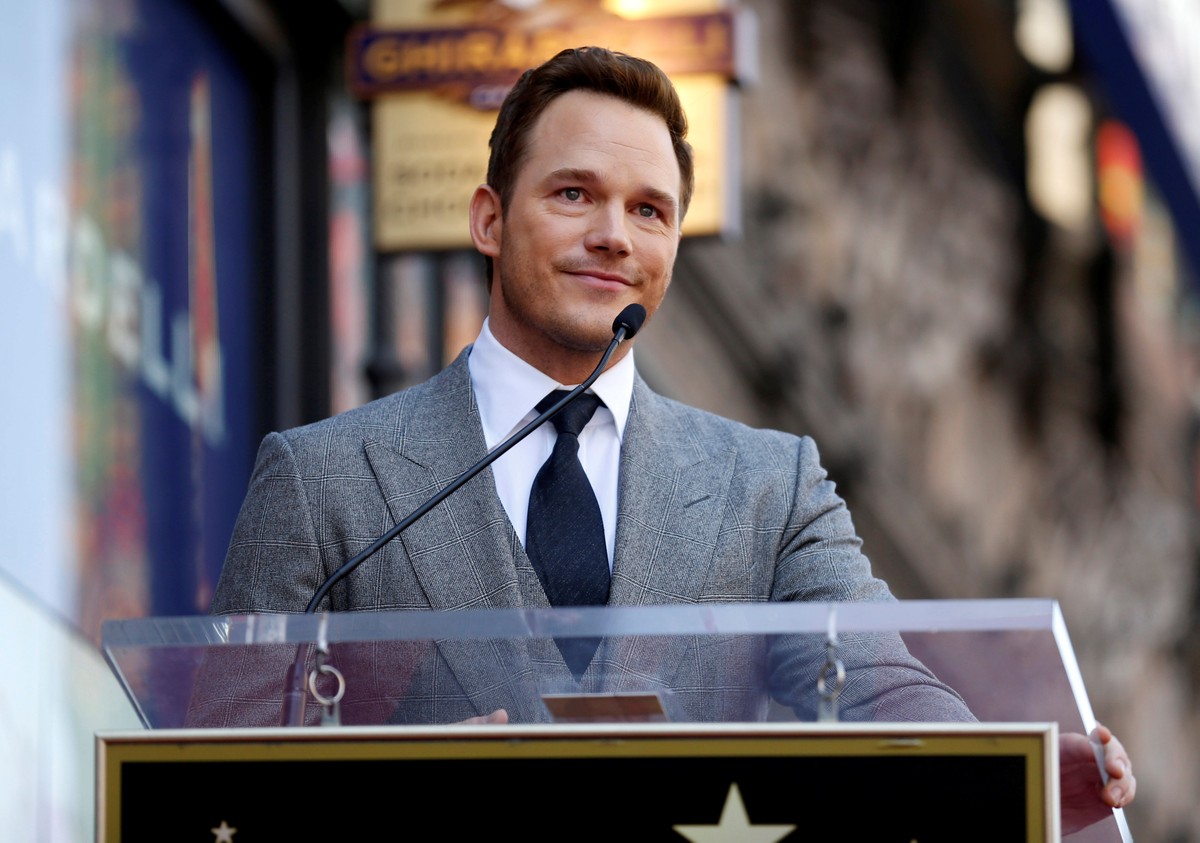 Chris Pratt chega a São Paulo e se diverte no trânsito; assista