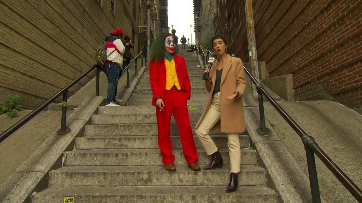 Escada do filme 'Coringa' vira ponto turístico em Nova York | Pop ...