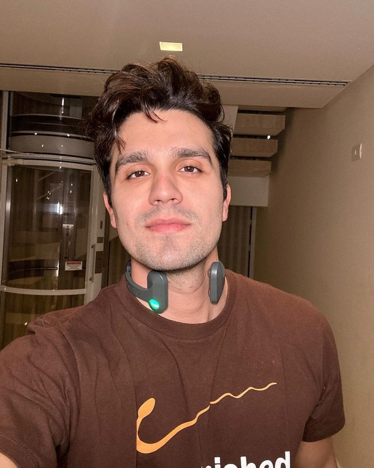 Após mal-estar e show cancelado, Luan Santana tem mais de 20 ...