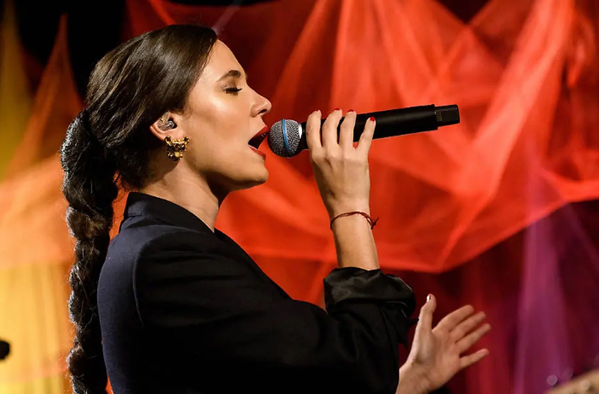 Tiê canta com Cynthia Luz e Rael no primeiro álbum ao vivo da carreira ...