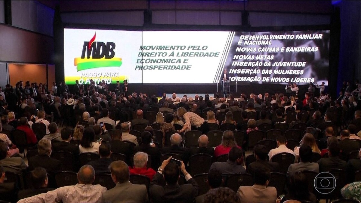 PMDB aprova mudança de nome e passa a ser chamado MDB