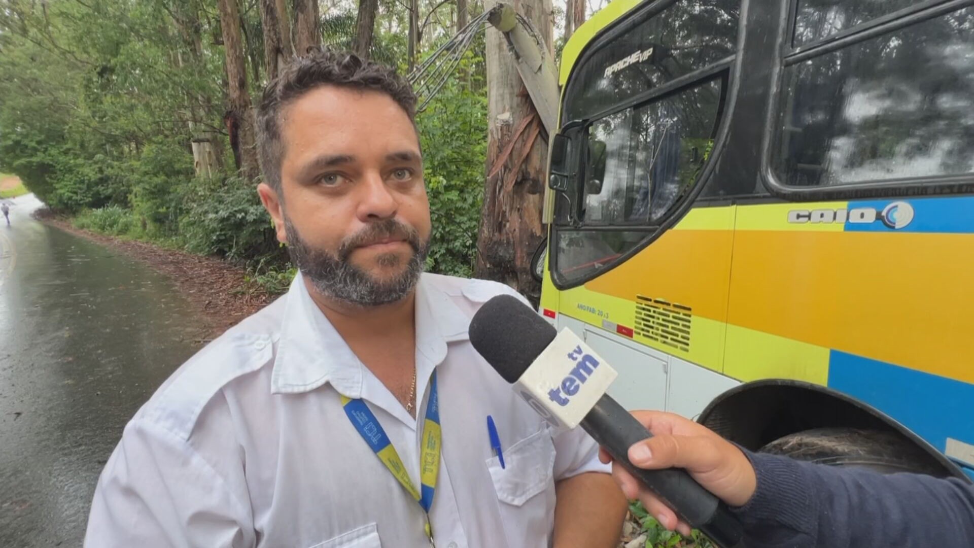 'Queria ver as crianças', diz motorista de ônibus que bateu em poste | G1