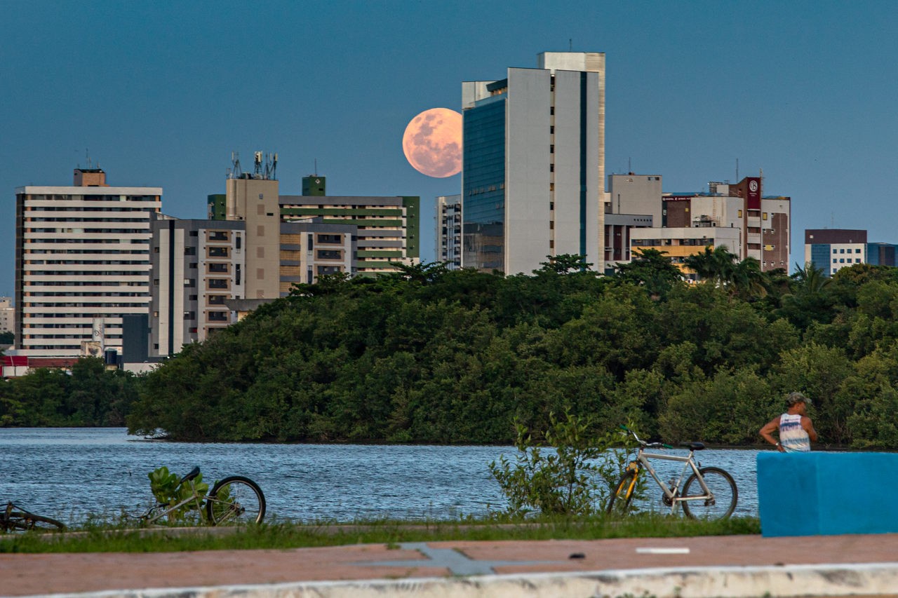 'Superlua rosa' vira protagonista no céu de São Luís nessa segunda ...