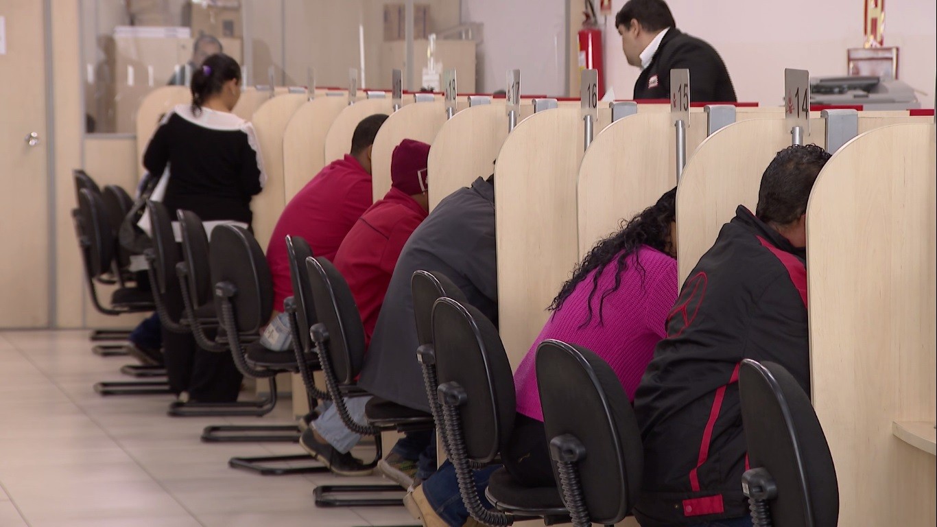 UAI em Divinópolis fará entrega de identidade prontas, CNH e CRLV ...