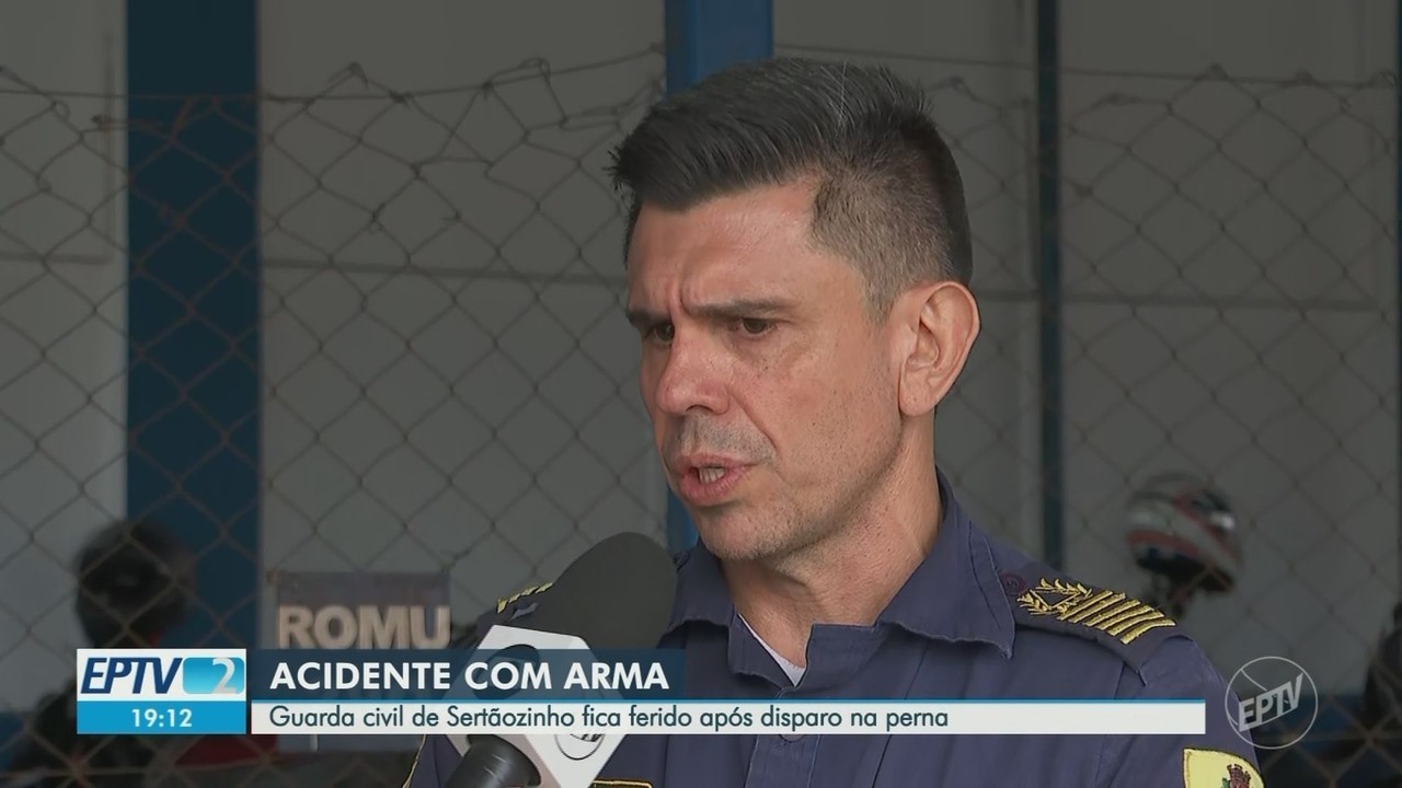 Guarda civil fica ferido após disparar arma na própria perna em ...