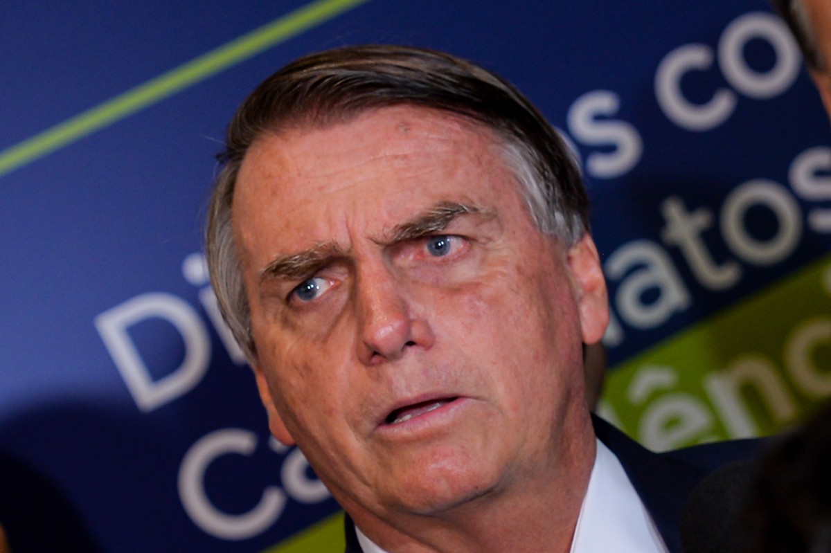 Governo Bolsonaro é Aprovado Por 35 E Reprovado Por 42 Diz Ipec
