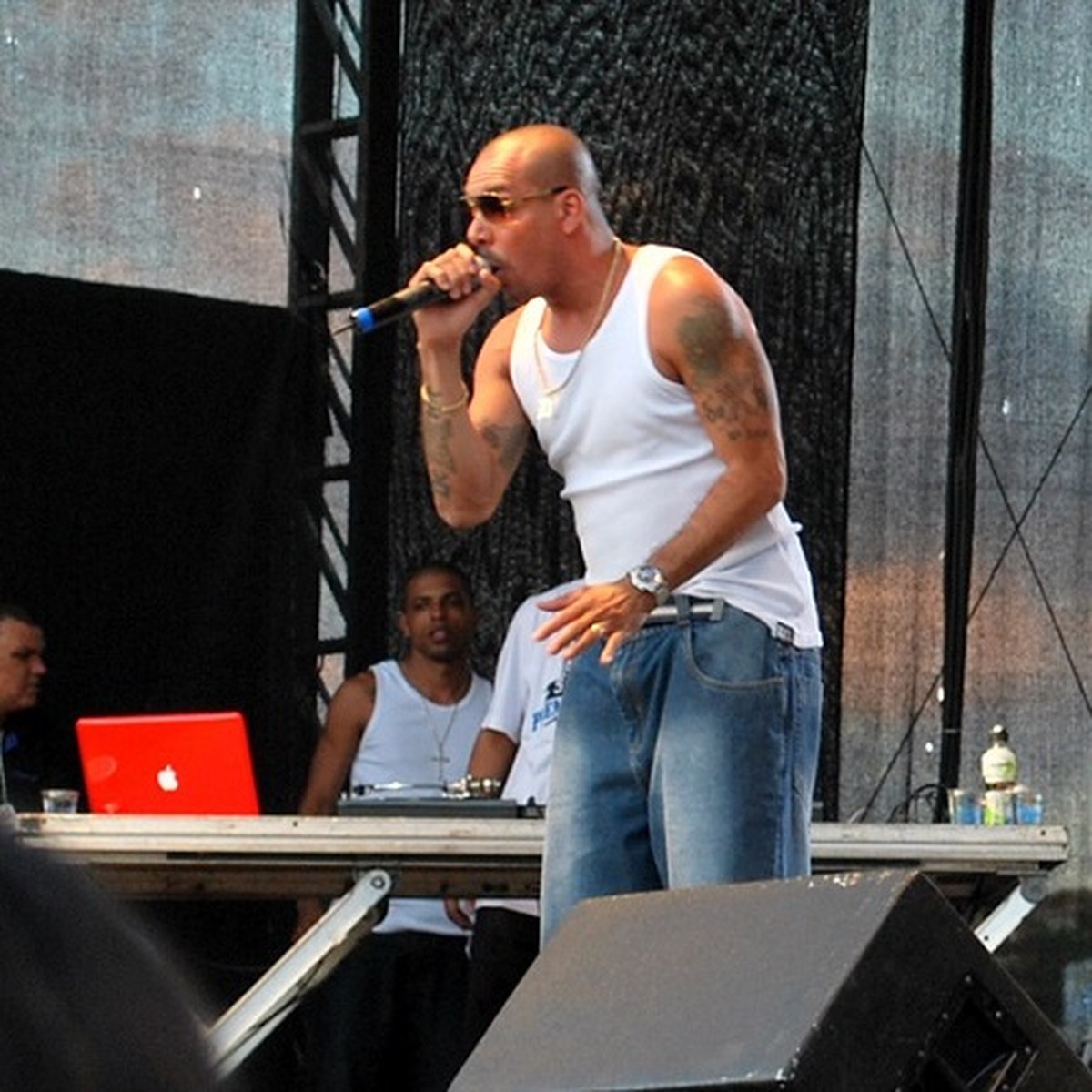 Batalha de rimas recebe rapper Dexter com entrada gratuita em ...