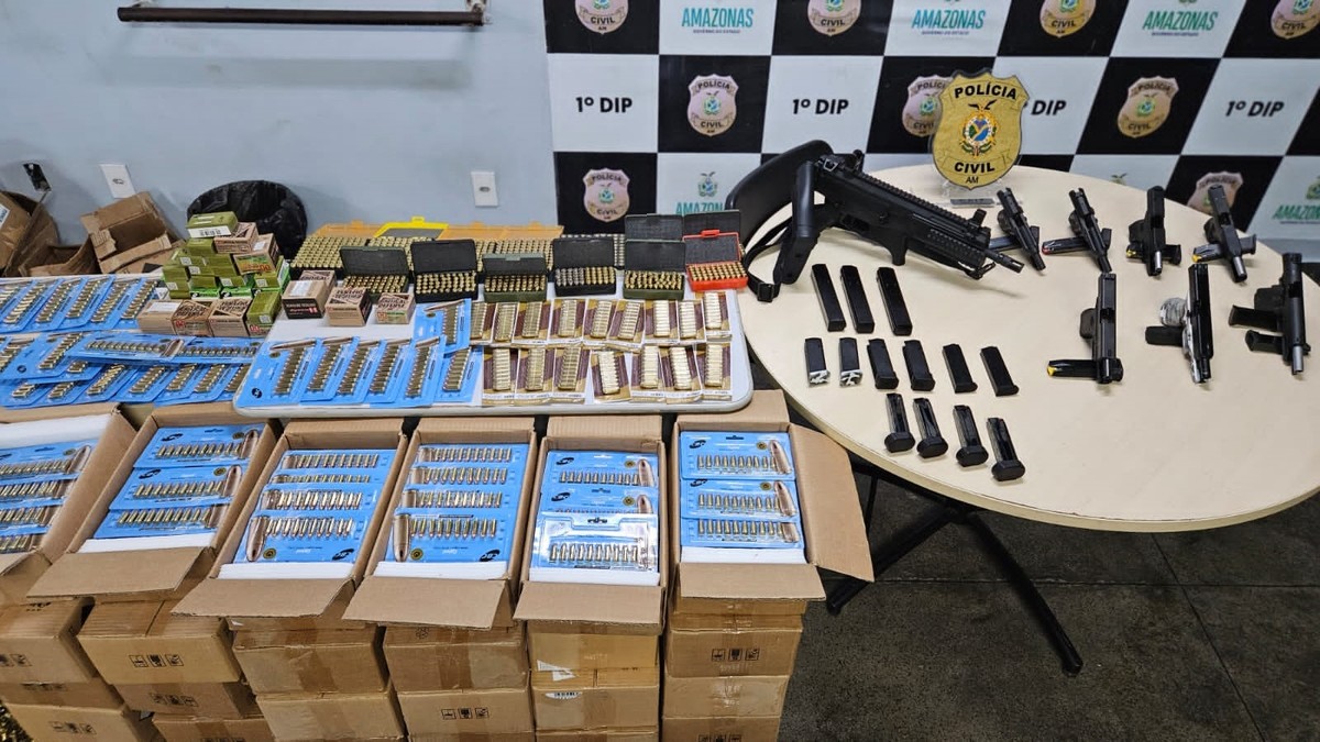 Homem é Preso Com Cerca De 30 Mil Munições E Oito Armas Em Manaus