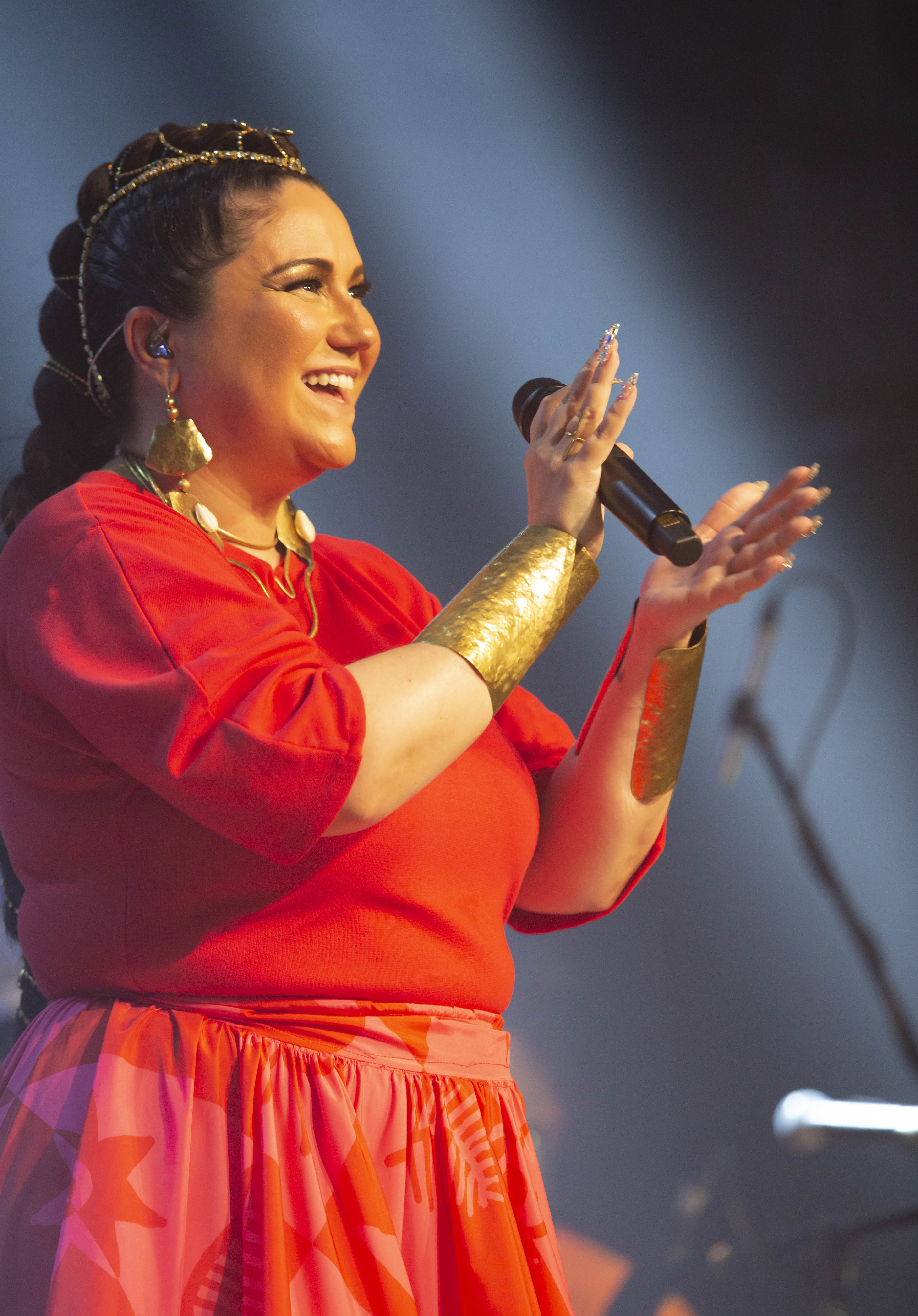 Maria Rita canta sambas de Gilberto Gil, João Bosco e Jorge Aragão ao ...