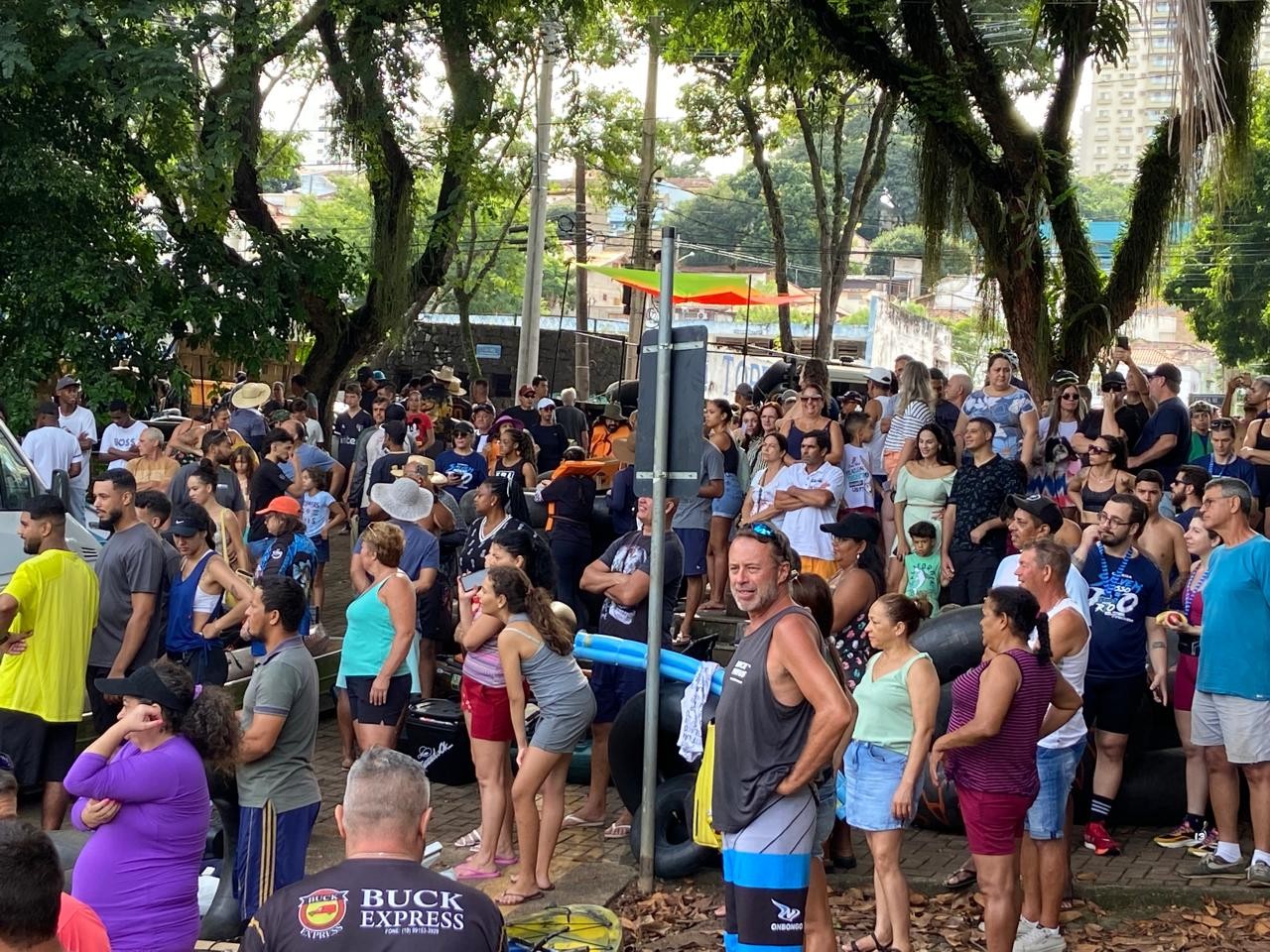 FOTOS: passeio de boia reúne visitantes no Rio Piracicaba: 'Maior ...