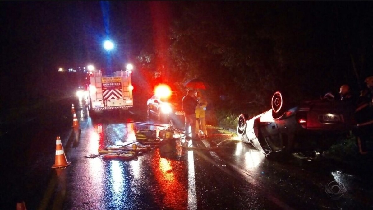 Motorista morre em capotamento na BR-470 em Ibirama; ao menos três ficam feridos | Santa ...