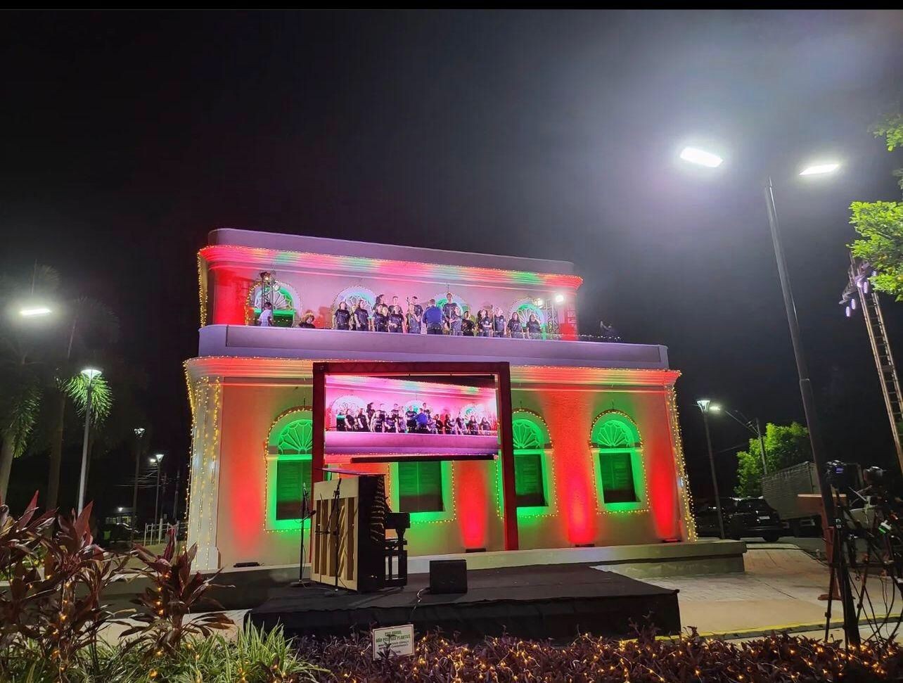 Memorial Edson Queiroz celebra Natal com a chegada do Papai Noel e ...