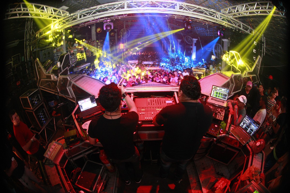 1º Festival de Melody de Macapá tem aparelhagens e disputa de casais ...
