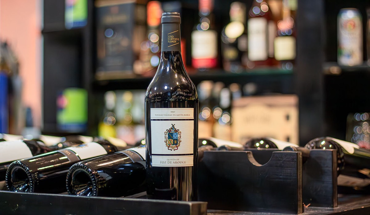 Conheça a uva Baga, a versão portuguesa da Pinot Noir | Guia do Vinho e ...