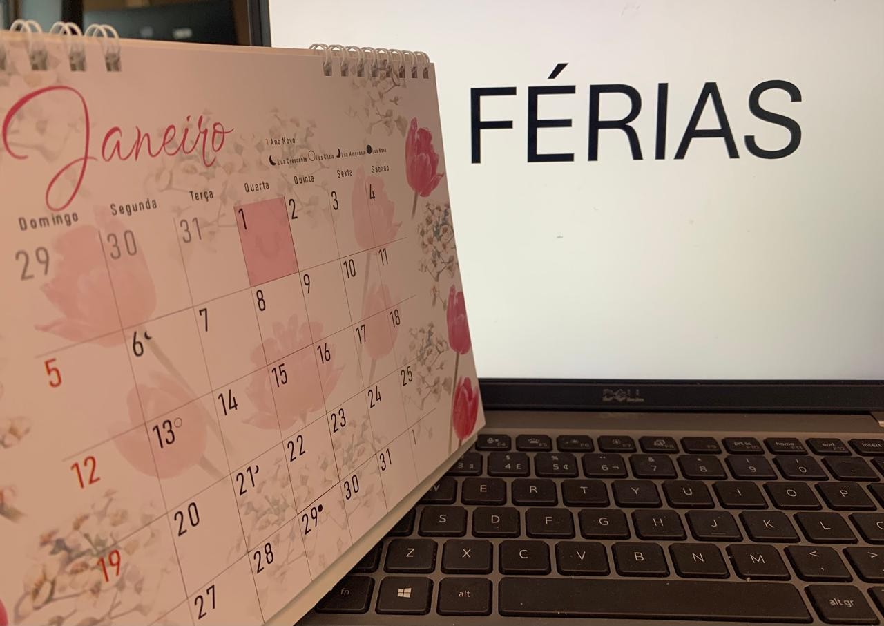 Férias: saiba limite mínimo de dias, emenda com feriados, número de ...