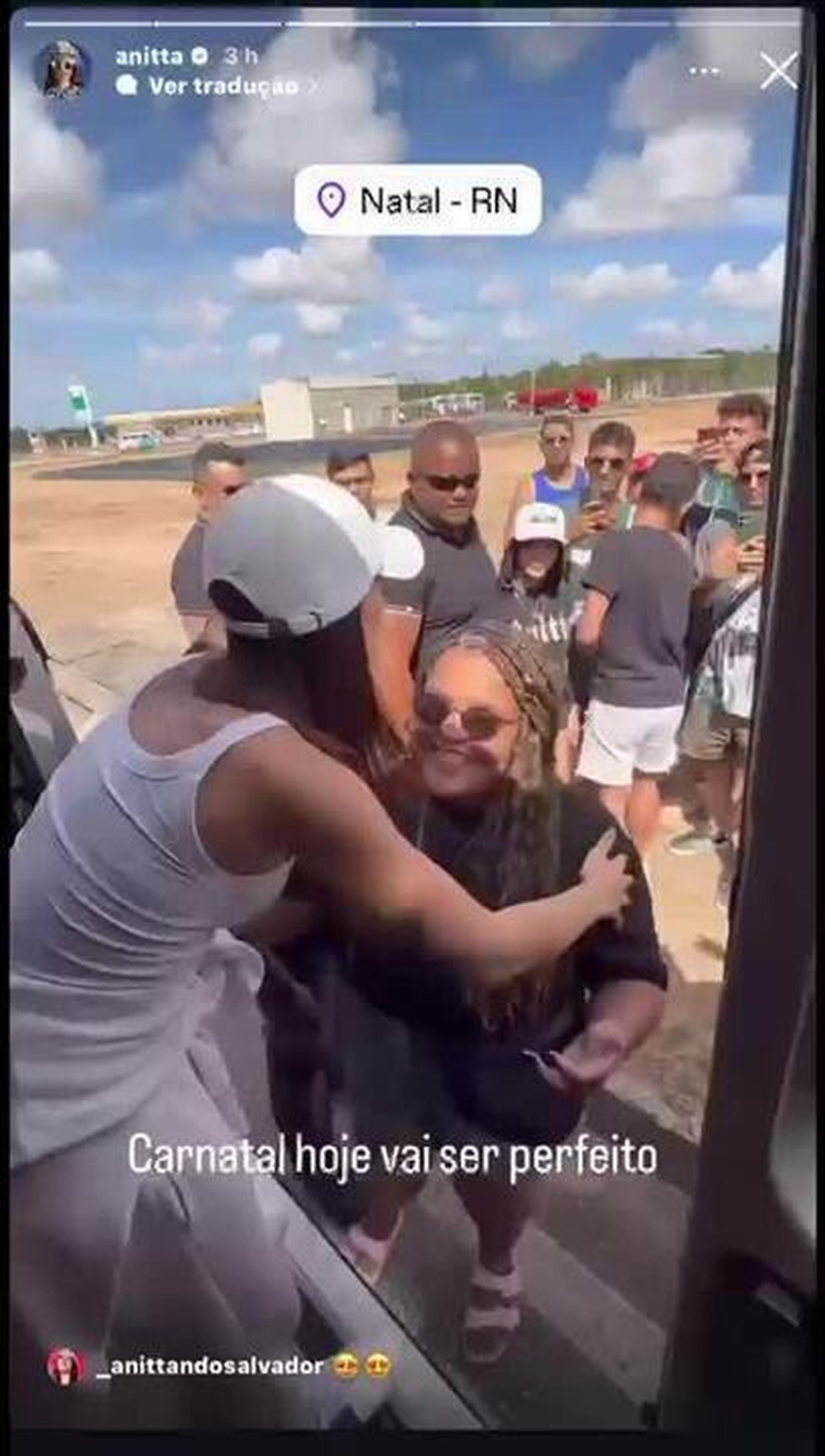 Anitta esquenta as redes sociais com foto sensual antes de brilhar no ...