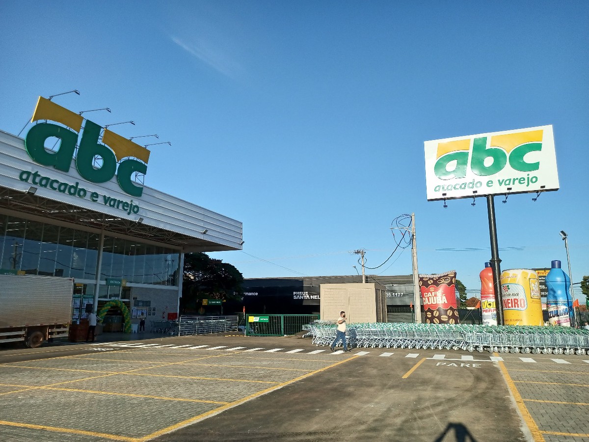 ABC inaugura 4ª loja em Uberlândia e gera mais 200 empregos diretos | Concursos-e-Emprego | G1