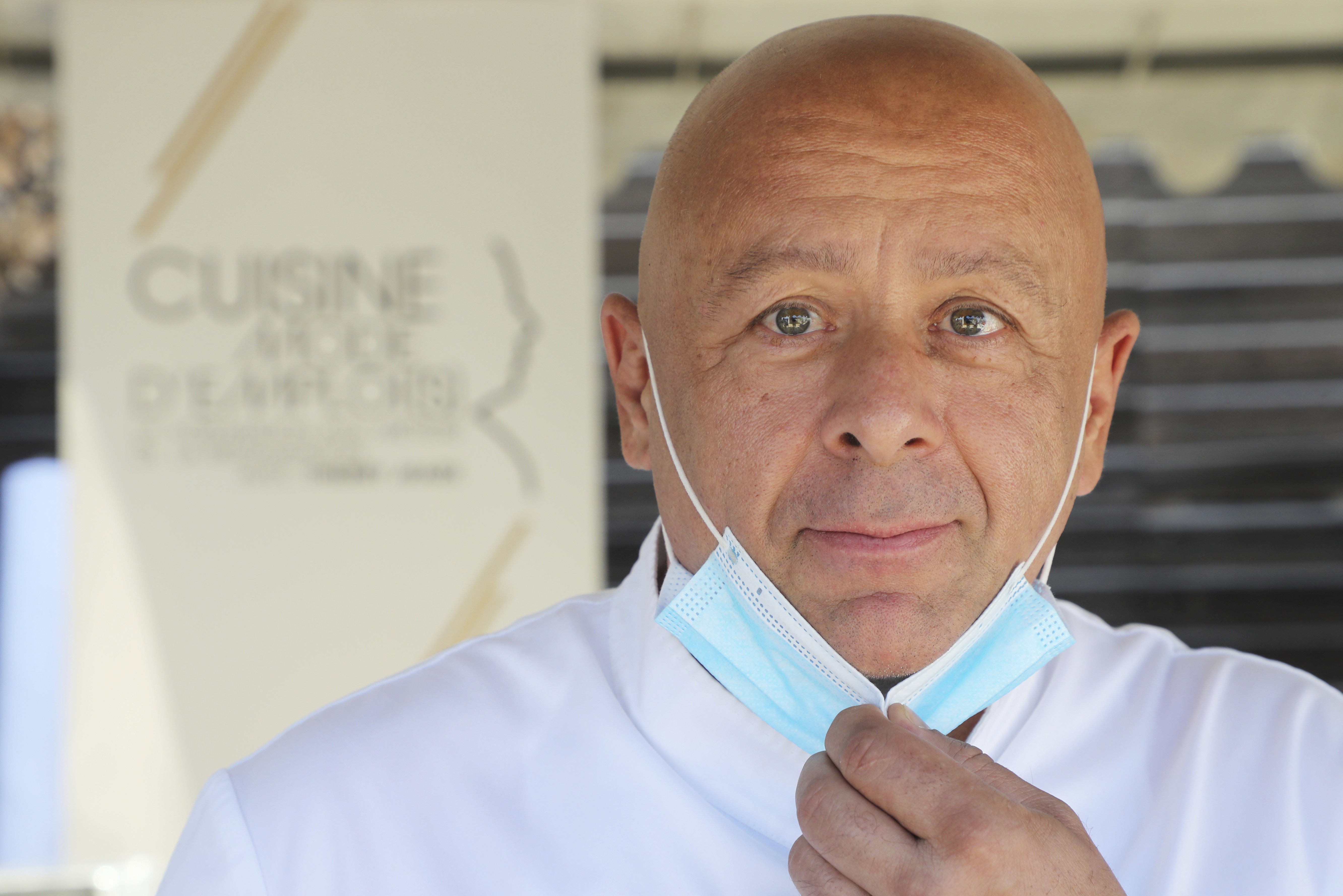 Chef francês defende visto para imigrantes em situação irregular que ...