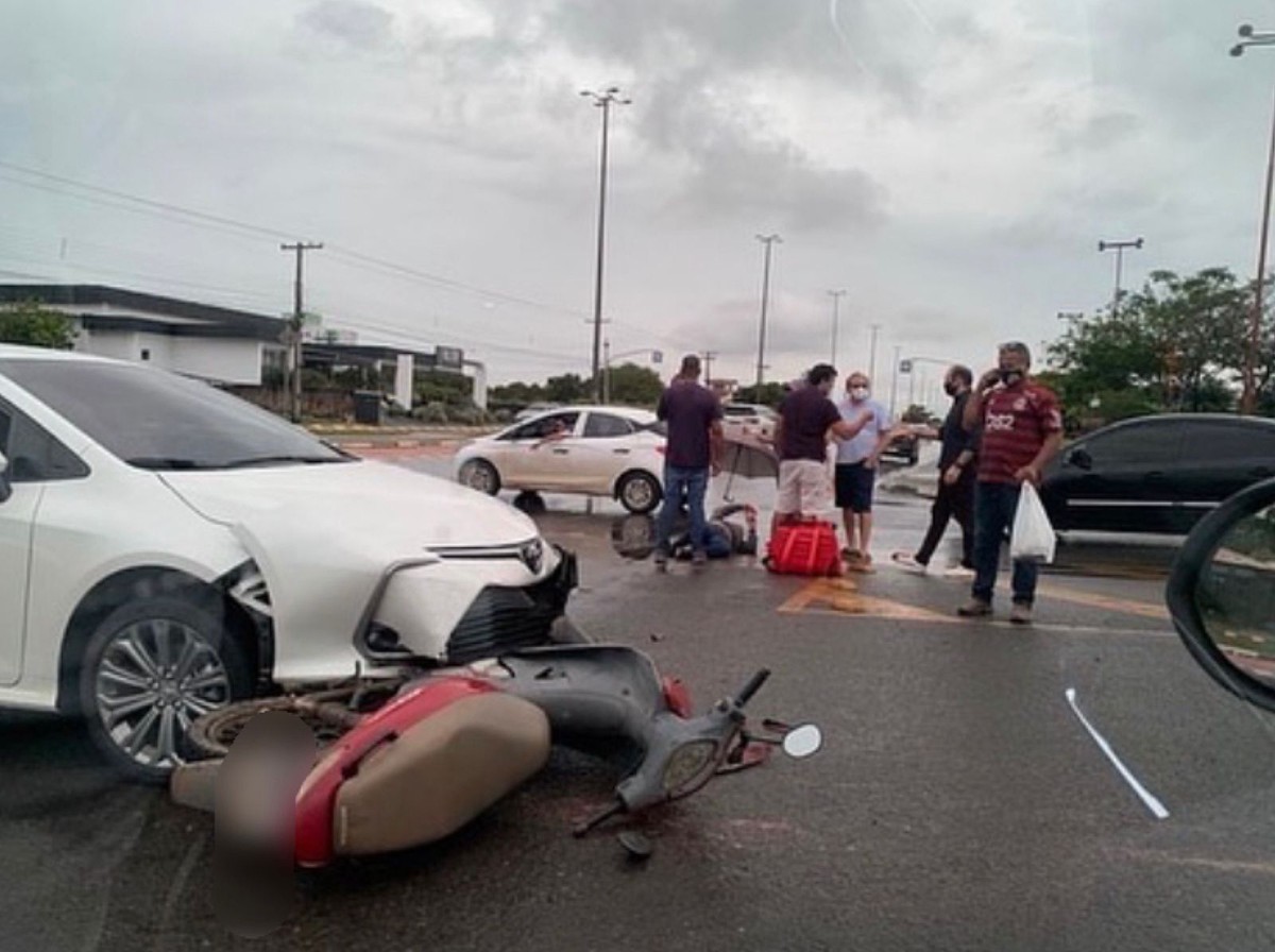 Acidente Entre Carro E Motocicleta Deixa Uma Pessoa Ferida Em Boa Vista