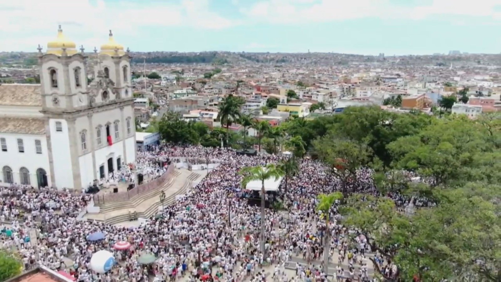 Confira imagens da Lavagem do Bonfim, em Salvador; evento celebra 270 ...