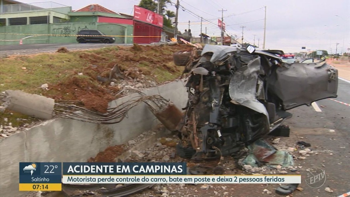 Carro bate em poste e deixa duas pessoas feridas em Campinas | Campinas e Região | G1