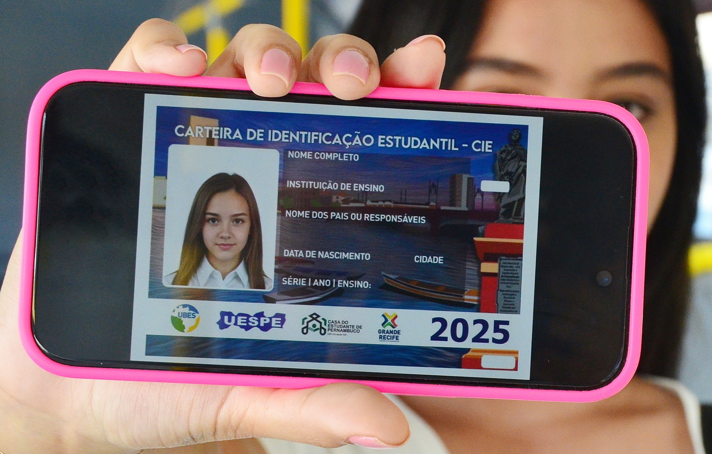 Carteira de estudante 2025: veja como solicitar documento para alunos de escolas e cursinhos no ...