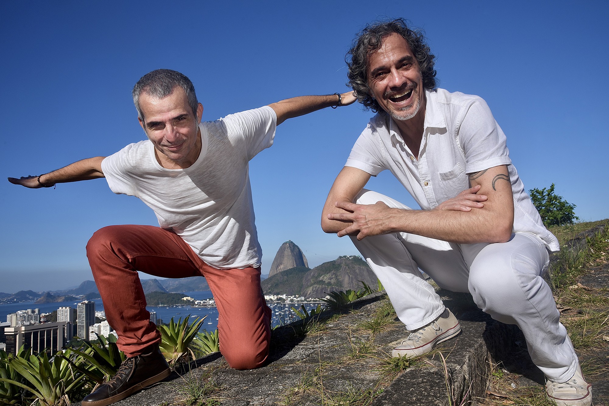 Luiz Melodia revive, 'supercarioca', em show que une Humberto Effe e Gustavo Corsi com percussão ...