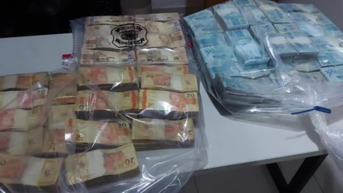 Pf Apreende R 1 Milhão Em Espécie Com Empresário Em Fortaleza E