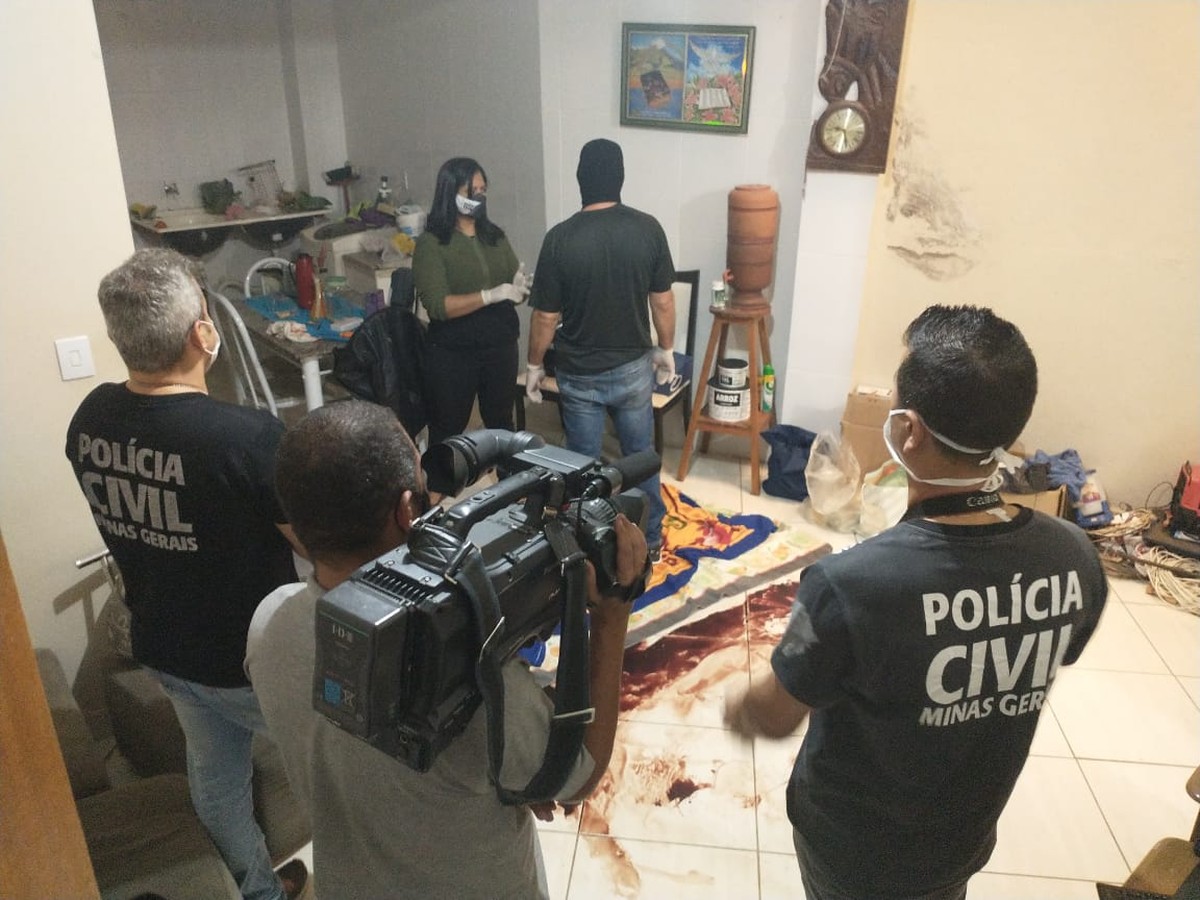 Polícia Civil Faz Reconstituição Da Morte De Jovem Encontrada Em