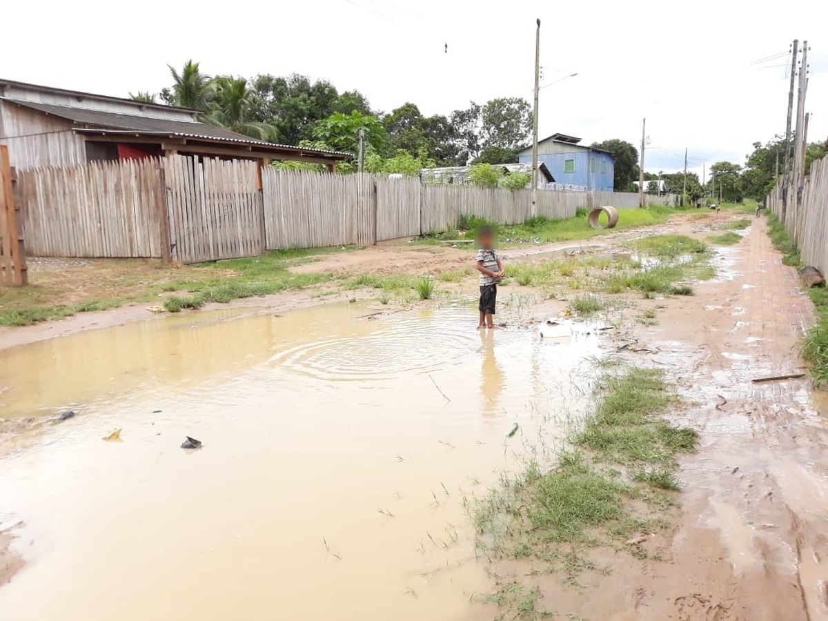 Com Obras Paradas Moradores Reclamam De Ruas Esburacadas E Com Lama No