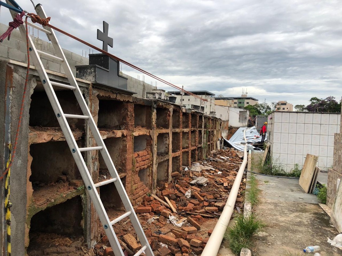 Bombeiros iniciam exumação de restos mortais em área de risco do ...