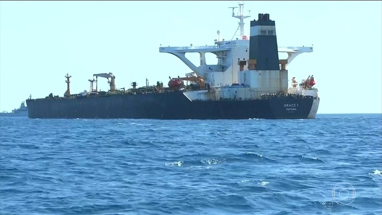 Navio suspeito de levar petróleo do Irã à Síria é interceptado em ...