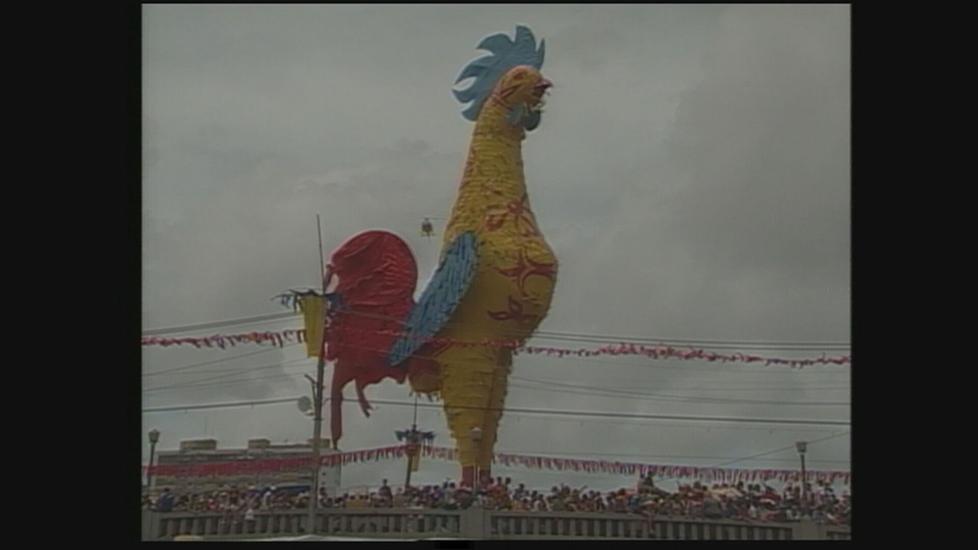 Tradição do carnaval do Recife, Galo Gigante comanda festa há 29 anos ...