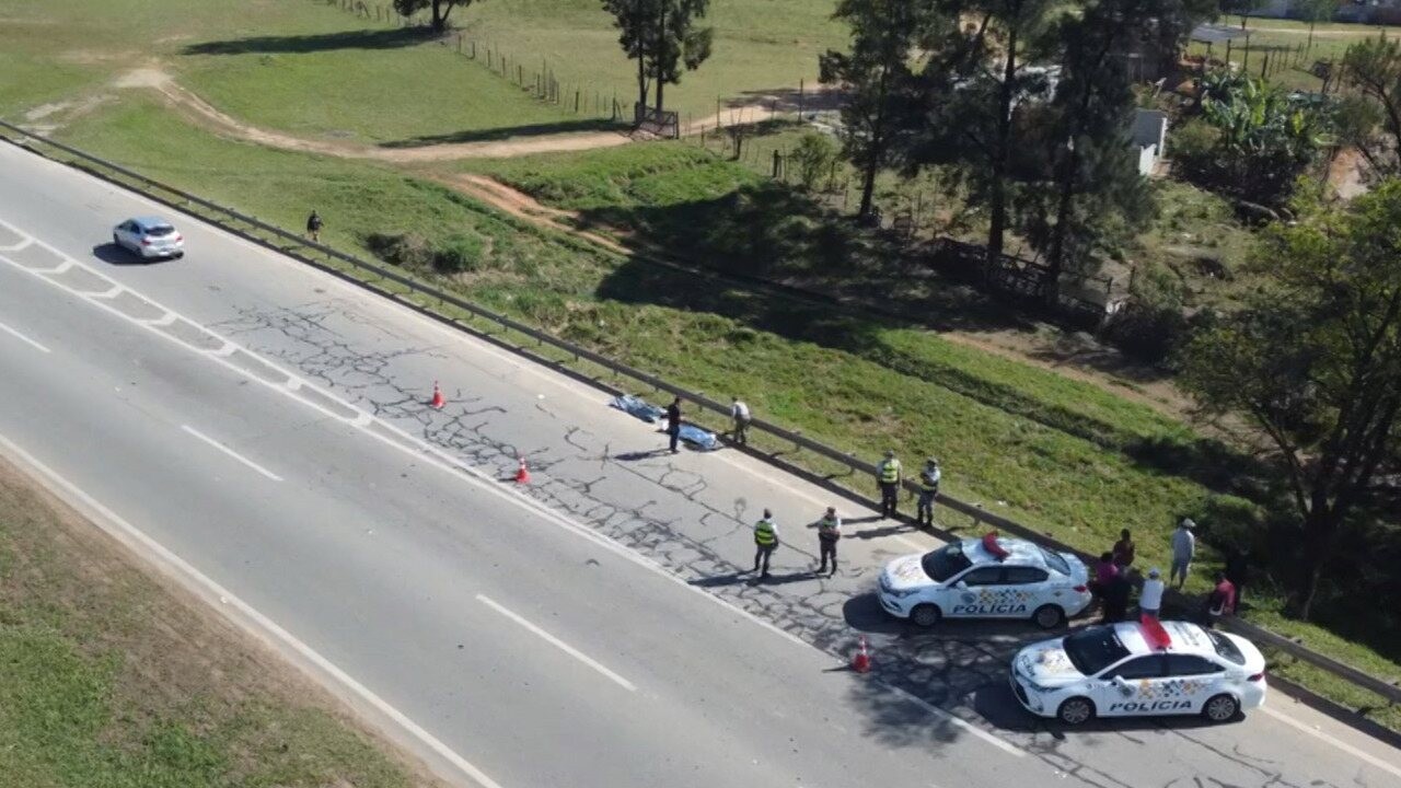 Duas pessoas morrem e outras três ficam feridas após atropelamento em trecho da Rodovia Ayrton ...