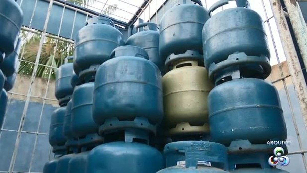 Botija de gás é comercializada a mais de R$100 no interior do Acre ...