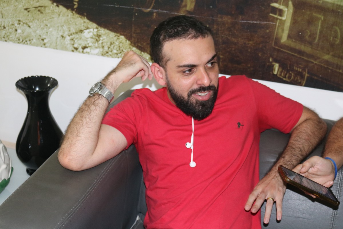 Humorista pernambucano Ítalo Sena faz shows Stand-up em Teresina, Picos ...