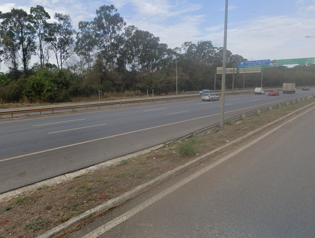 Ciclista de 18 anos morre em acidente com carro na MG-010, na Grande BH ...