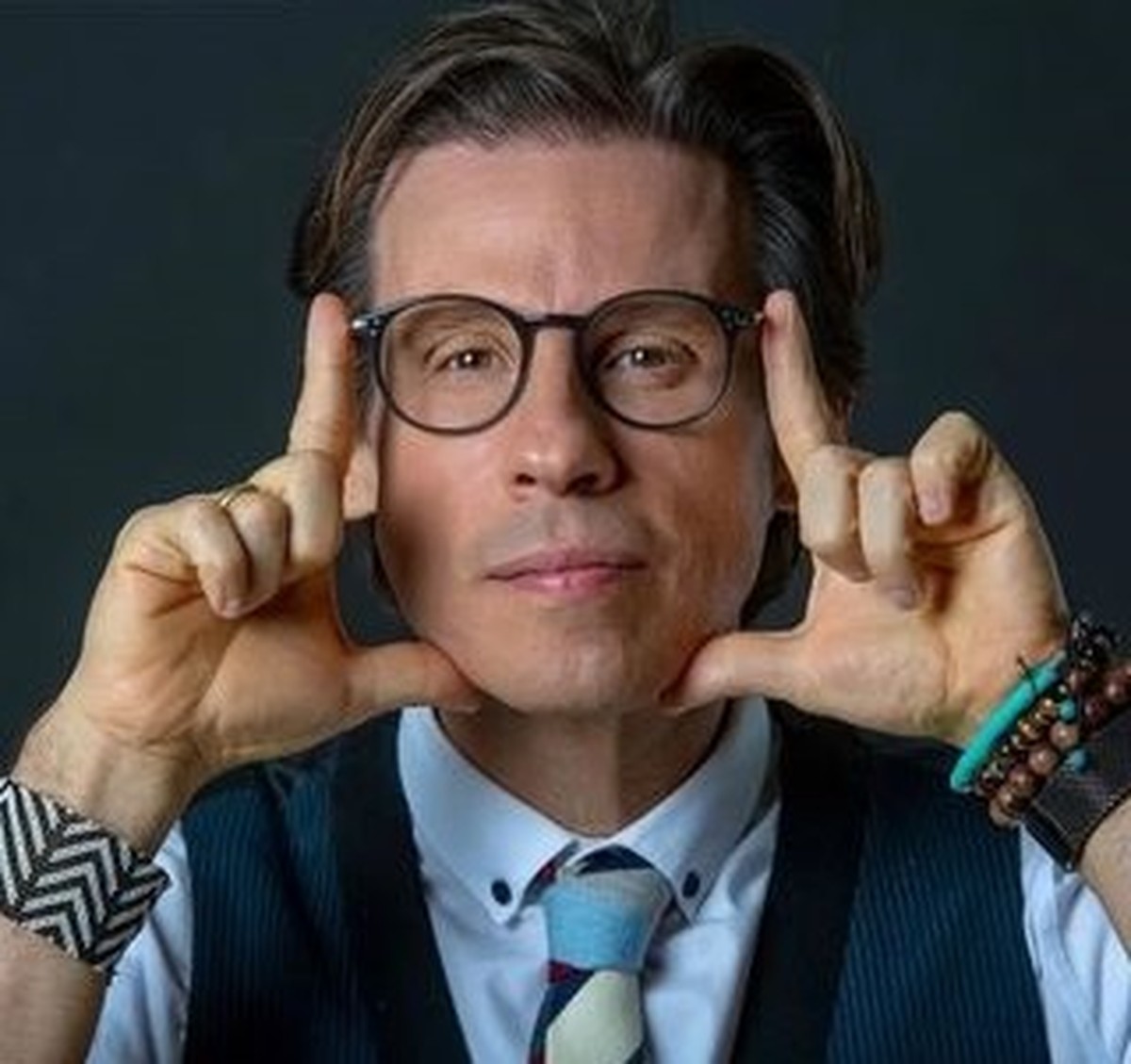 Caito Maia, fundador da Chilli Beans, apresenta palestra em Volta ...