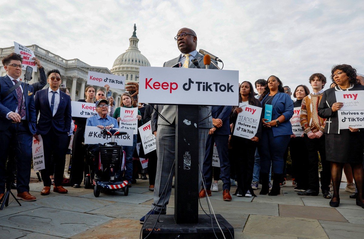 Por que tiktokers decidiram protestar em frente ao Congresso americano ...