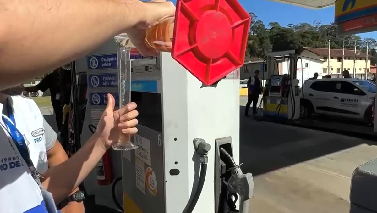 Posto em Teresópolis tem bicos de etanol interditados por vender quase ...