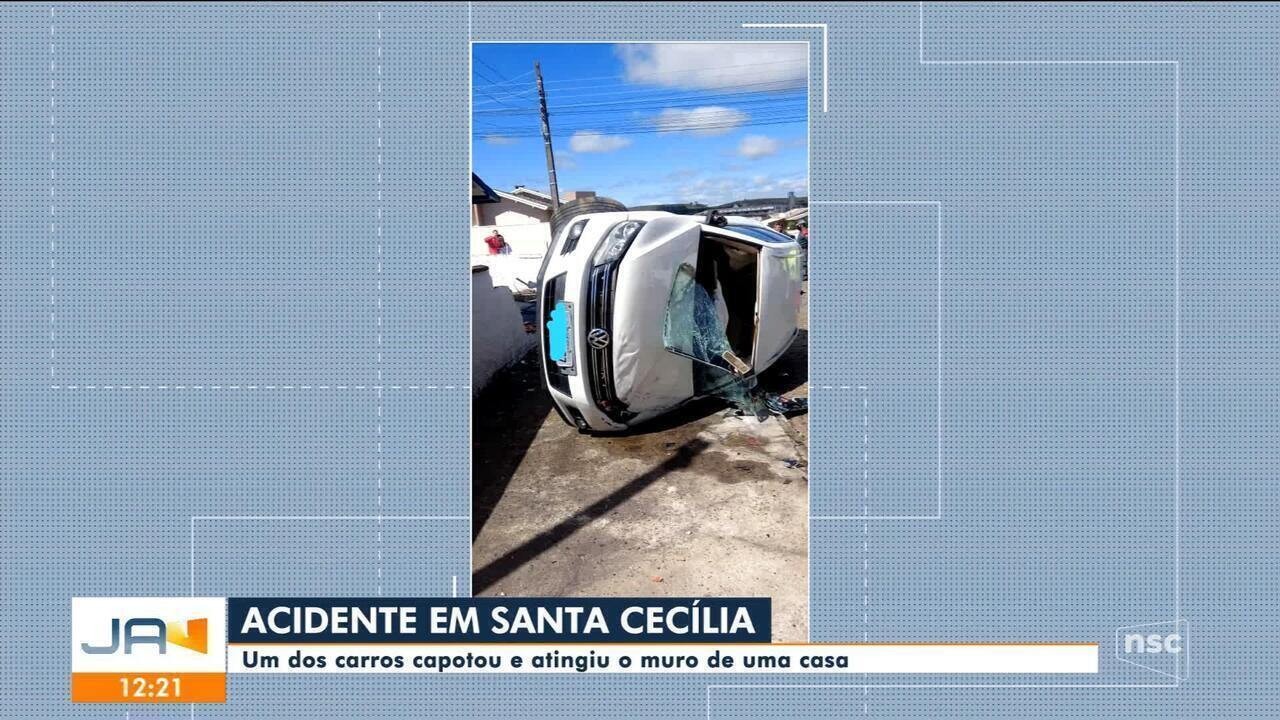 Vídeo mostra carro capotando após bater em outro veículo em SC | Santa ...