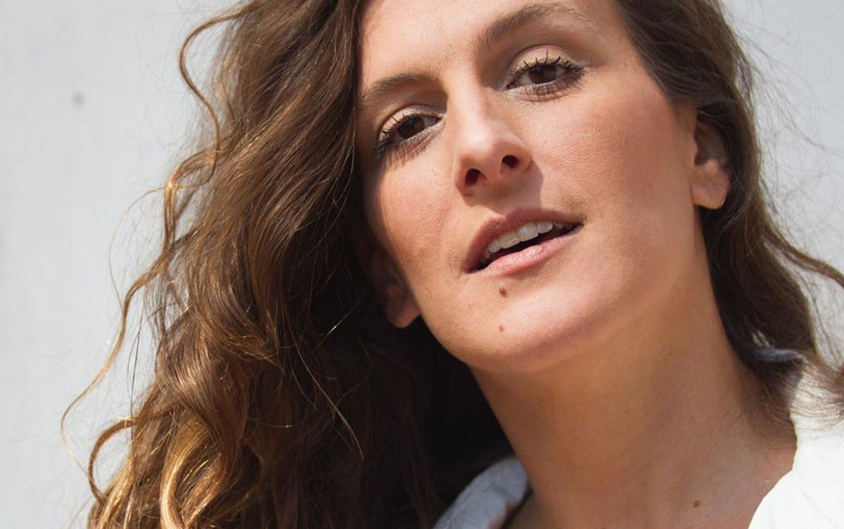 Cantora e compositora Iara Ferreira faz seis shows em SP em junho | O ...