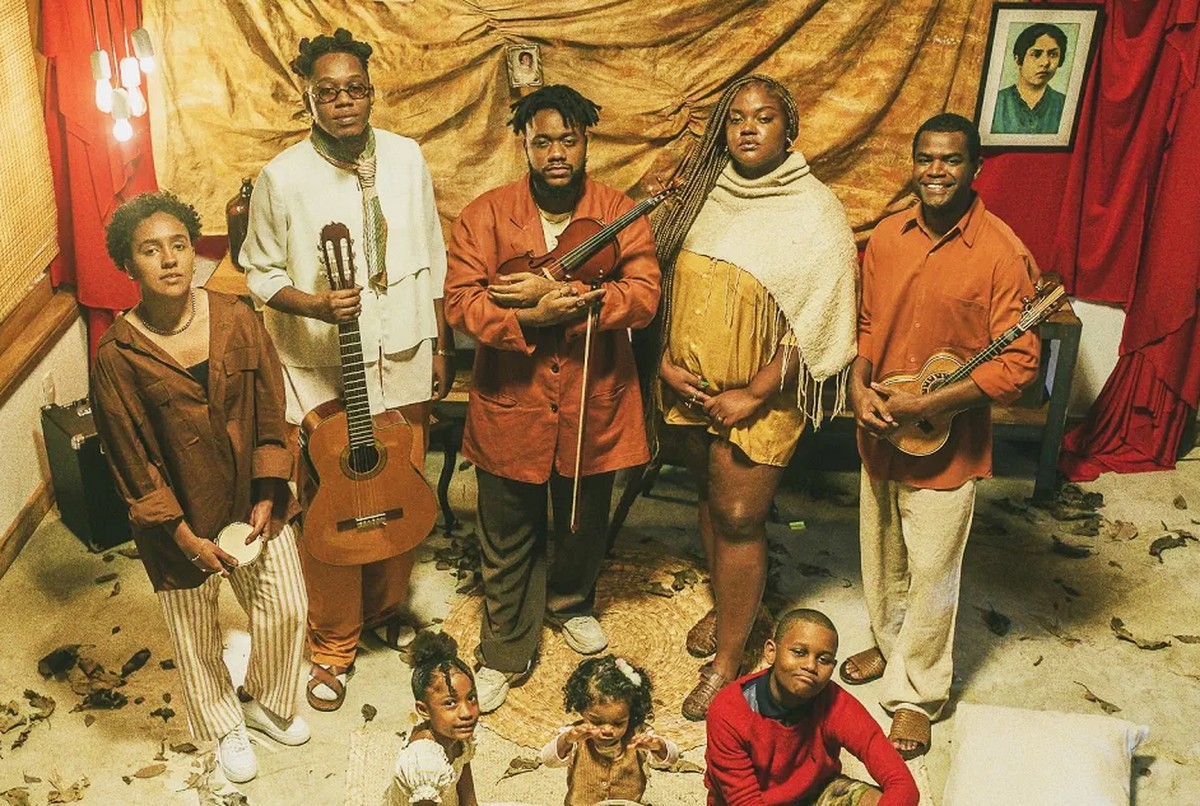 Duo Yoùn junta samba e R&B com bossa em refinado single com Pretinho da Serrinha, Biab e Rahiza ...