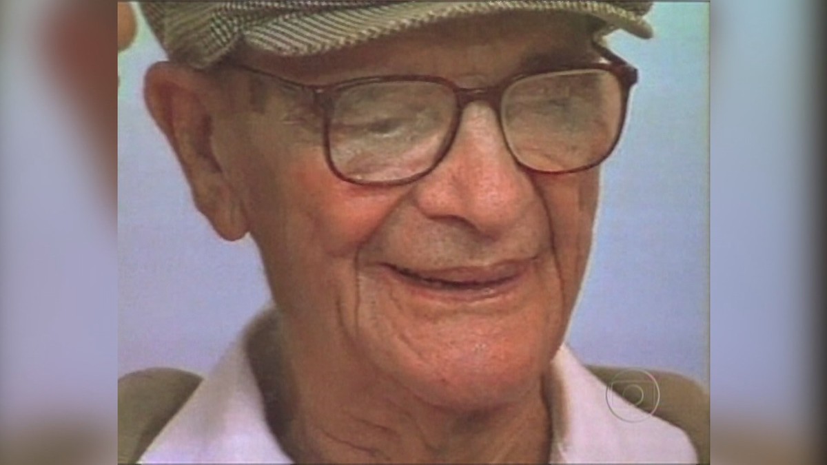 Série de podcasts homenageia os 113 anos do nascimento de Chico Xavier; confira trecho de ...