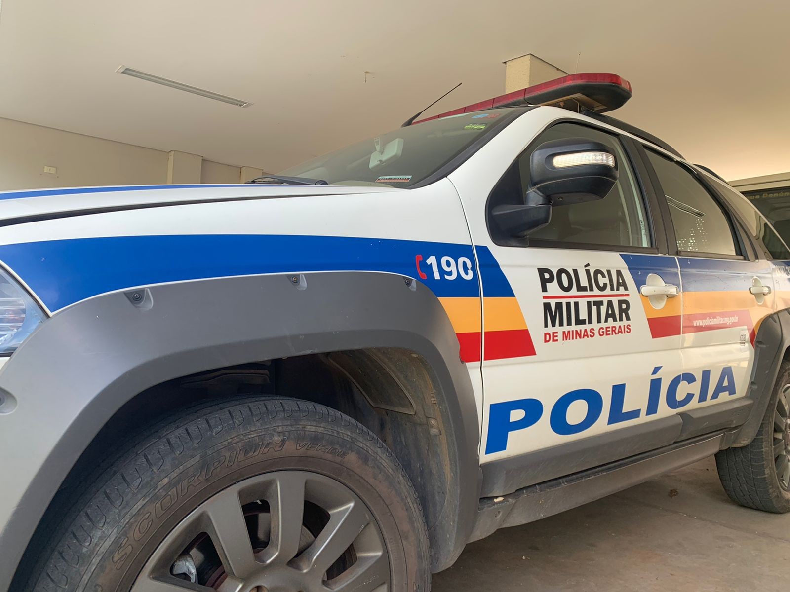 Jovem é morto a tiros depois de defender os pais durante briga