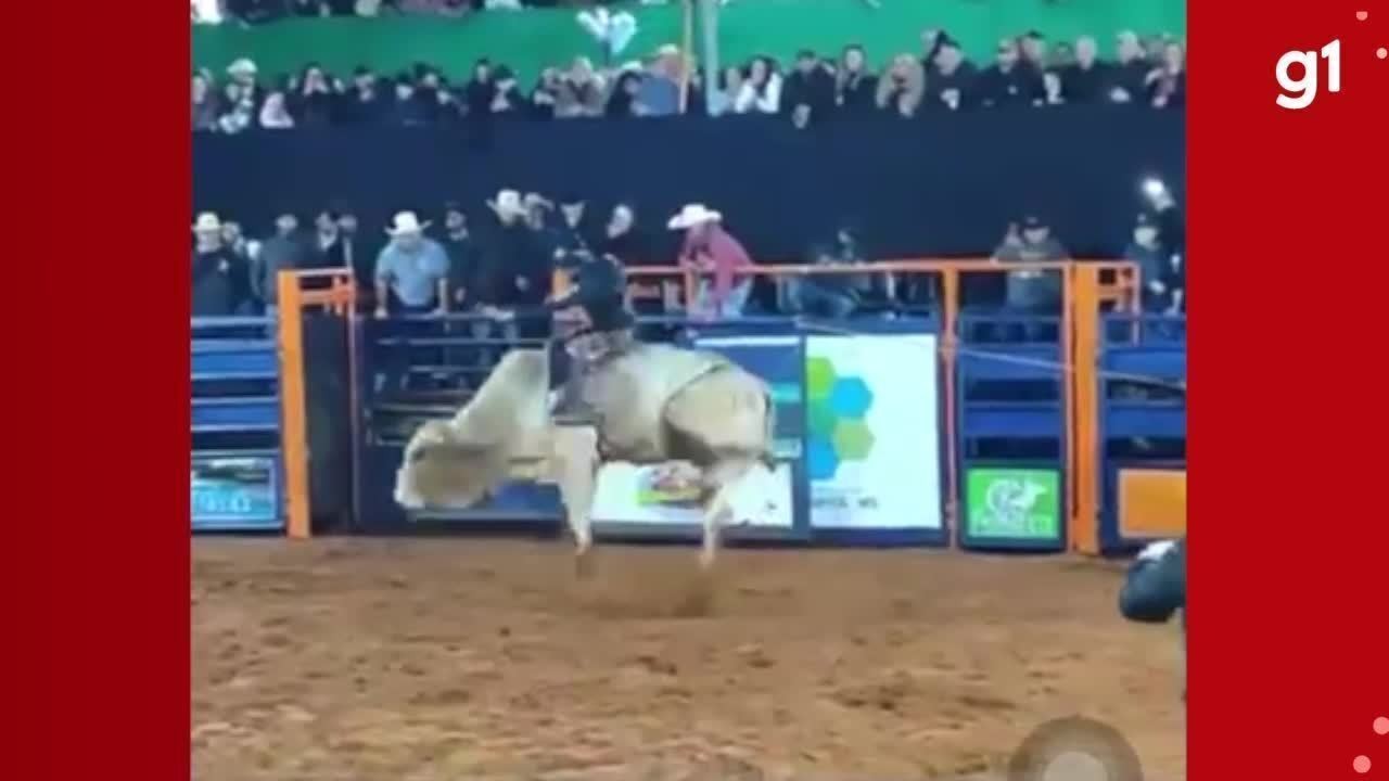 Peão morre após ser pisoteado por touro durante rodeio, em cidade de MS ...