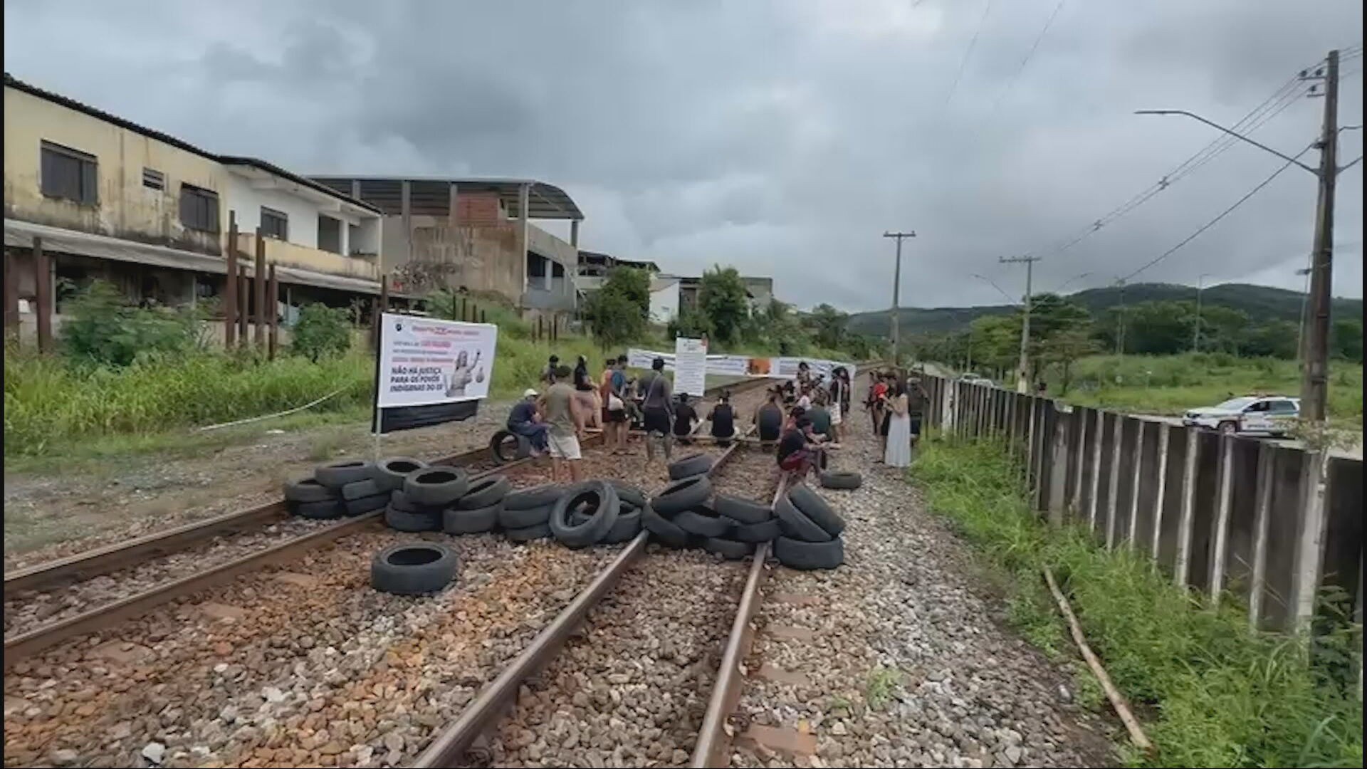 Vale mantém suspensão de trem após bloqueio em ferrovia | G1