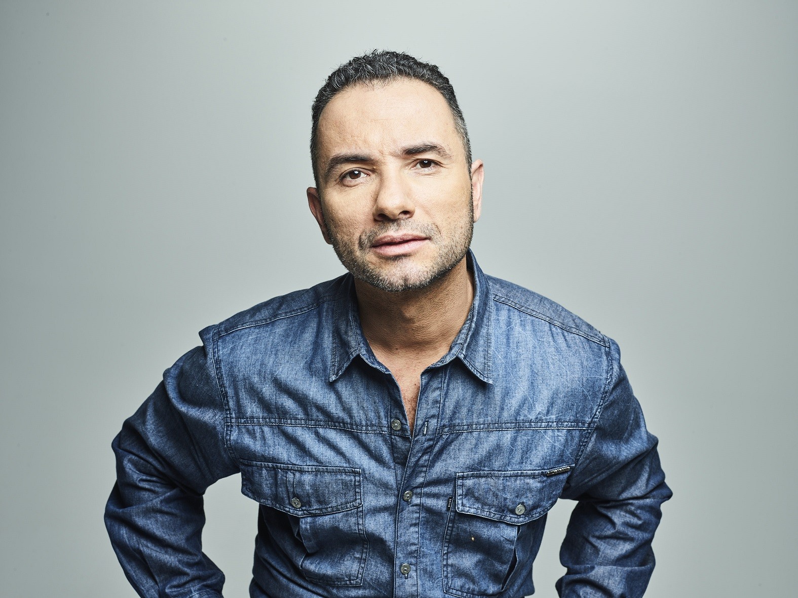 Humorista Marco Luque apresenta stand up em teatro de São Carlos | São ...