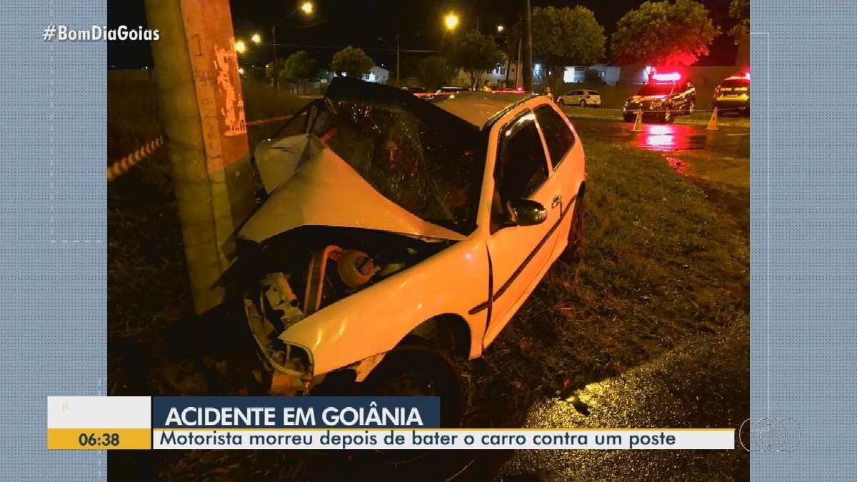 Motorista morre após sair para comprar cigarro e bater carro contra poste em Goiânia, diz ...