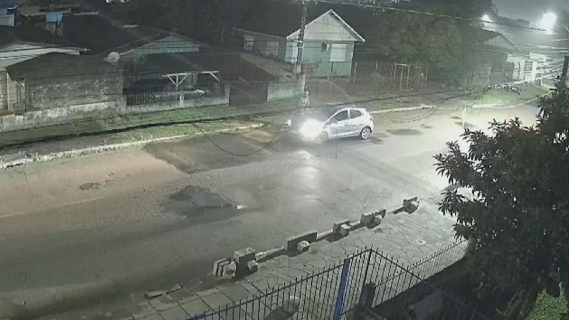 Irmãos que se passavam por policiais para fazer assaltos são presos | G1